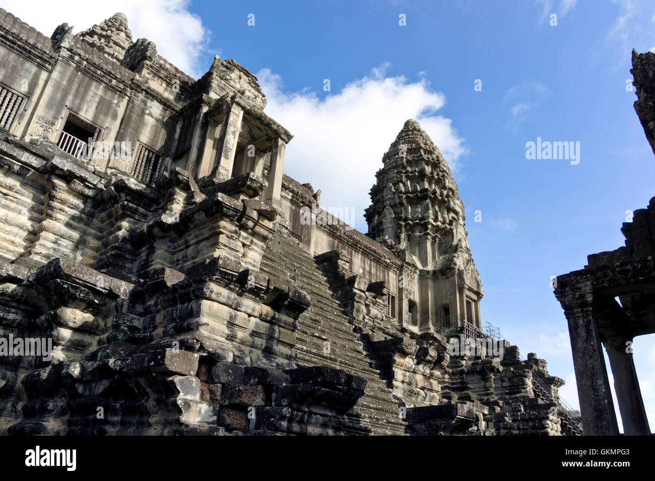 Angkor dynasty hi-res stock photography and images - Alamy