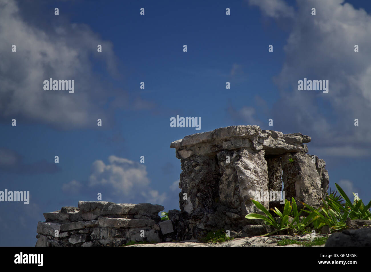 Maya altar hi-res stock photography and images - Alamy
