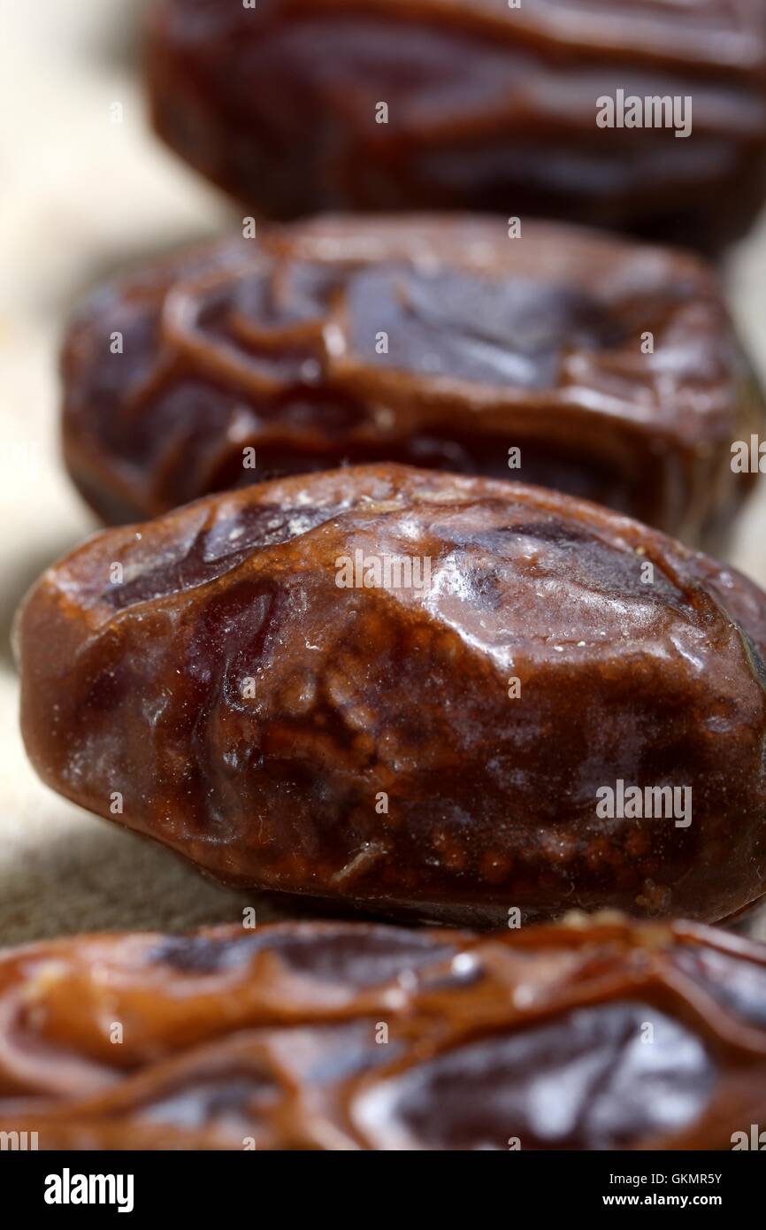 Fresh date palm hi-res stock photography and images - Alamy