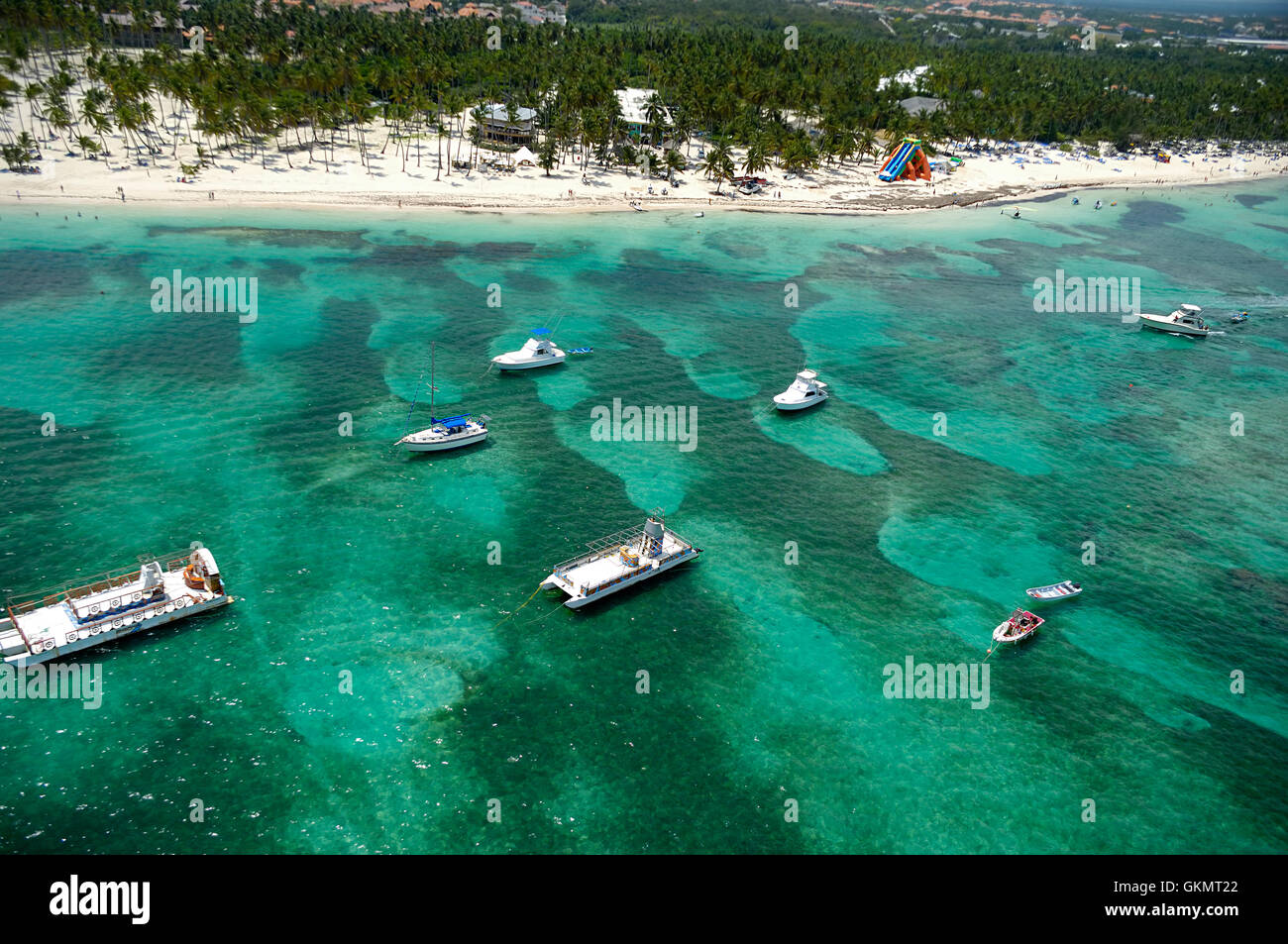Boats and beach from above Stock Photo - Alamy