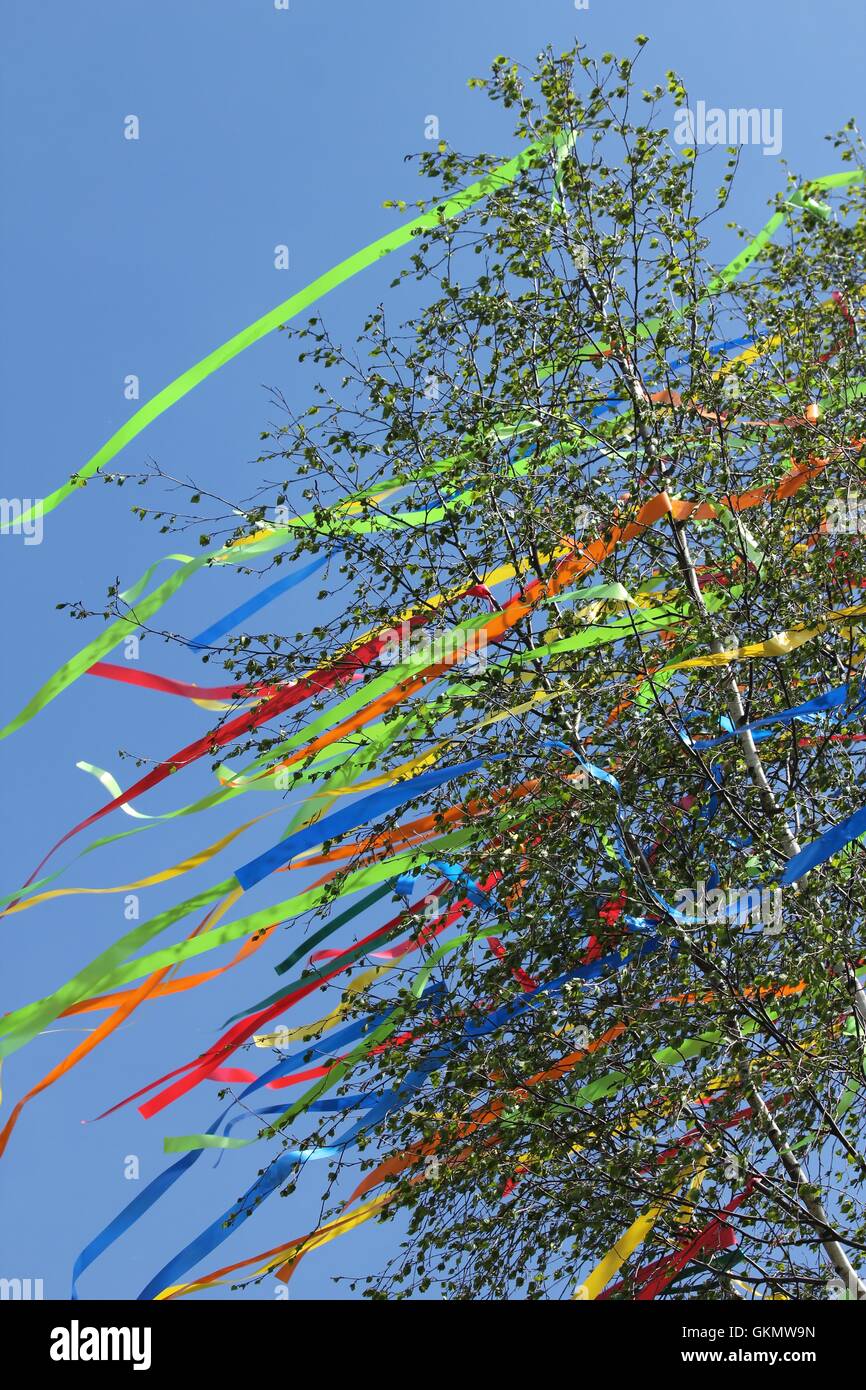 Top of maypole hi-res stock photography and images - Alamy