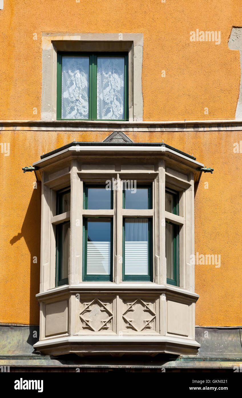 Bay window frame hi-res stock photography and images - Alamy