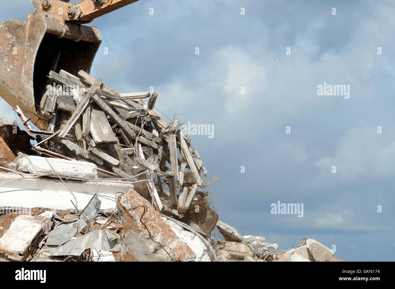 Mechanical excavator hi-res stock photography and images - Alamy
