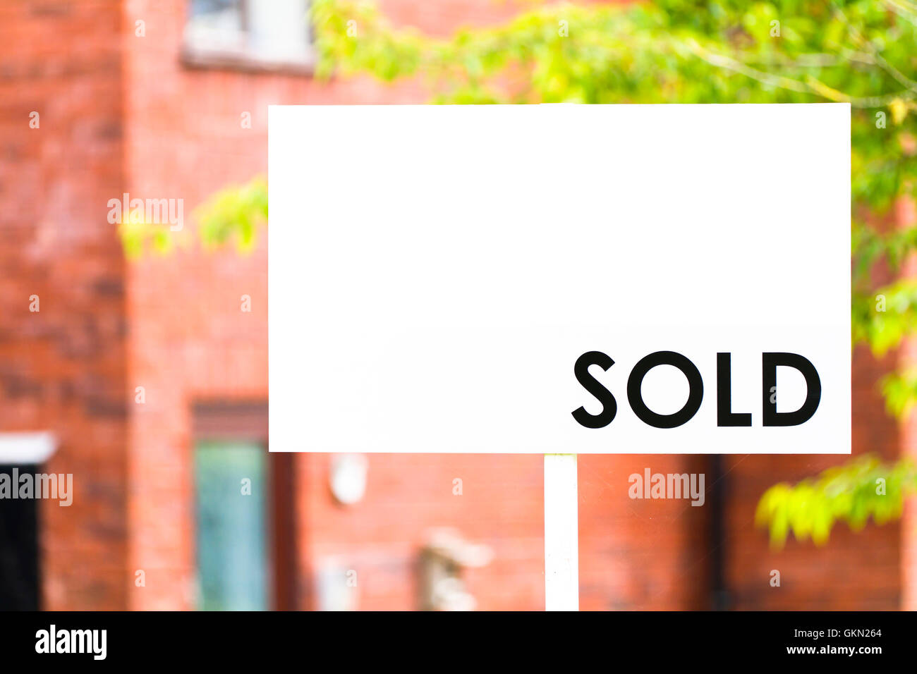 Real estate agent sign hi-res stock photography and images - Alamy