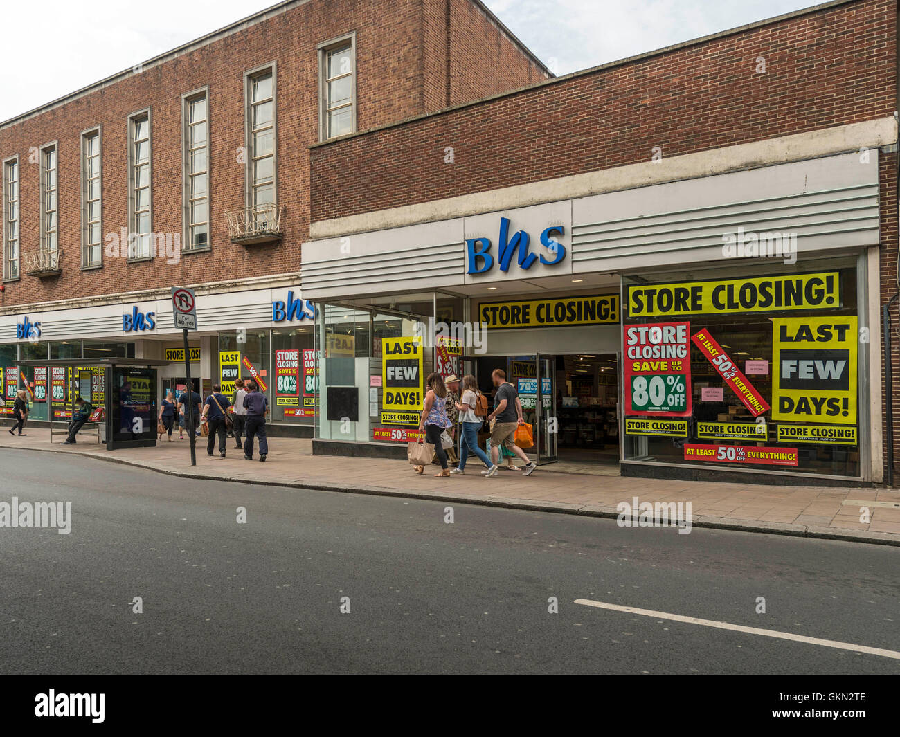 British retail industry hi-res stock photography and images - Alamy