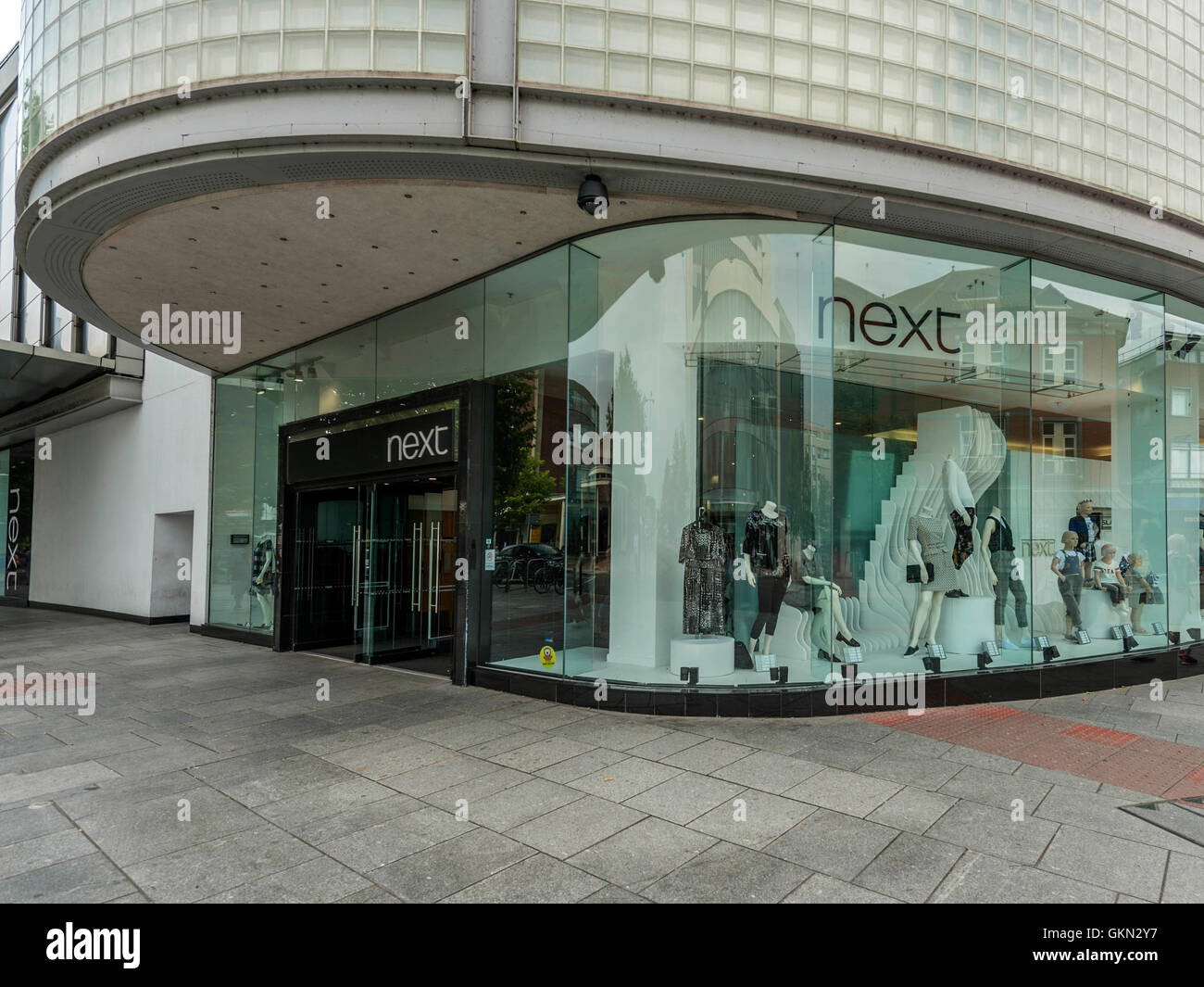 Retail outlet hi-res stock photography and images - Alamy