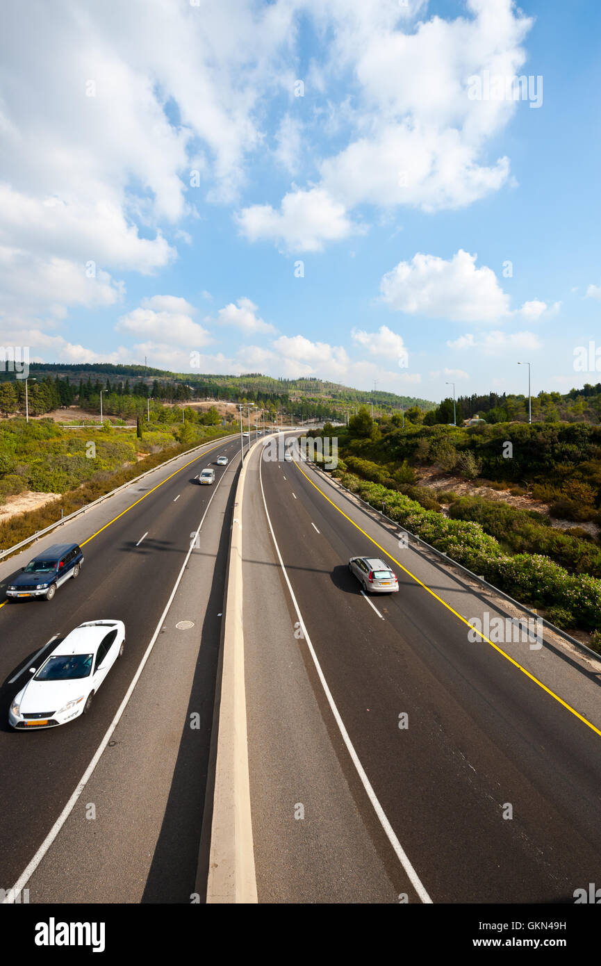 Dynamic road markings hi-res stock photography and images - Alamy