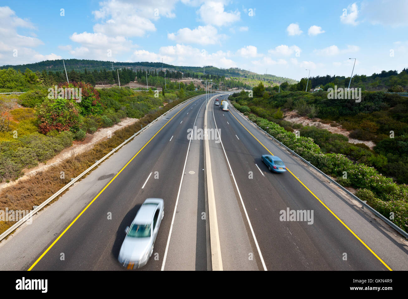 Dynamic road markings hi-res stock photography and images - Alamy