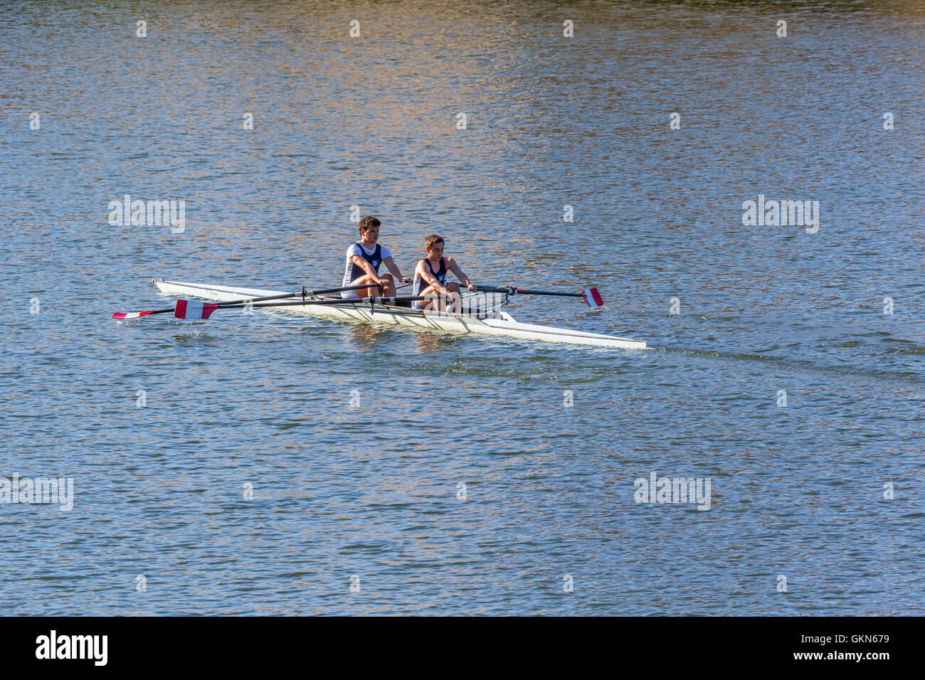 Scull sculling boat hi-res stock photography and images - Alamy