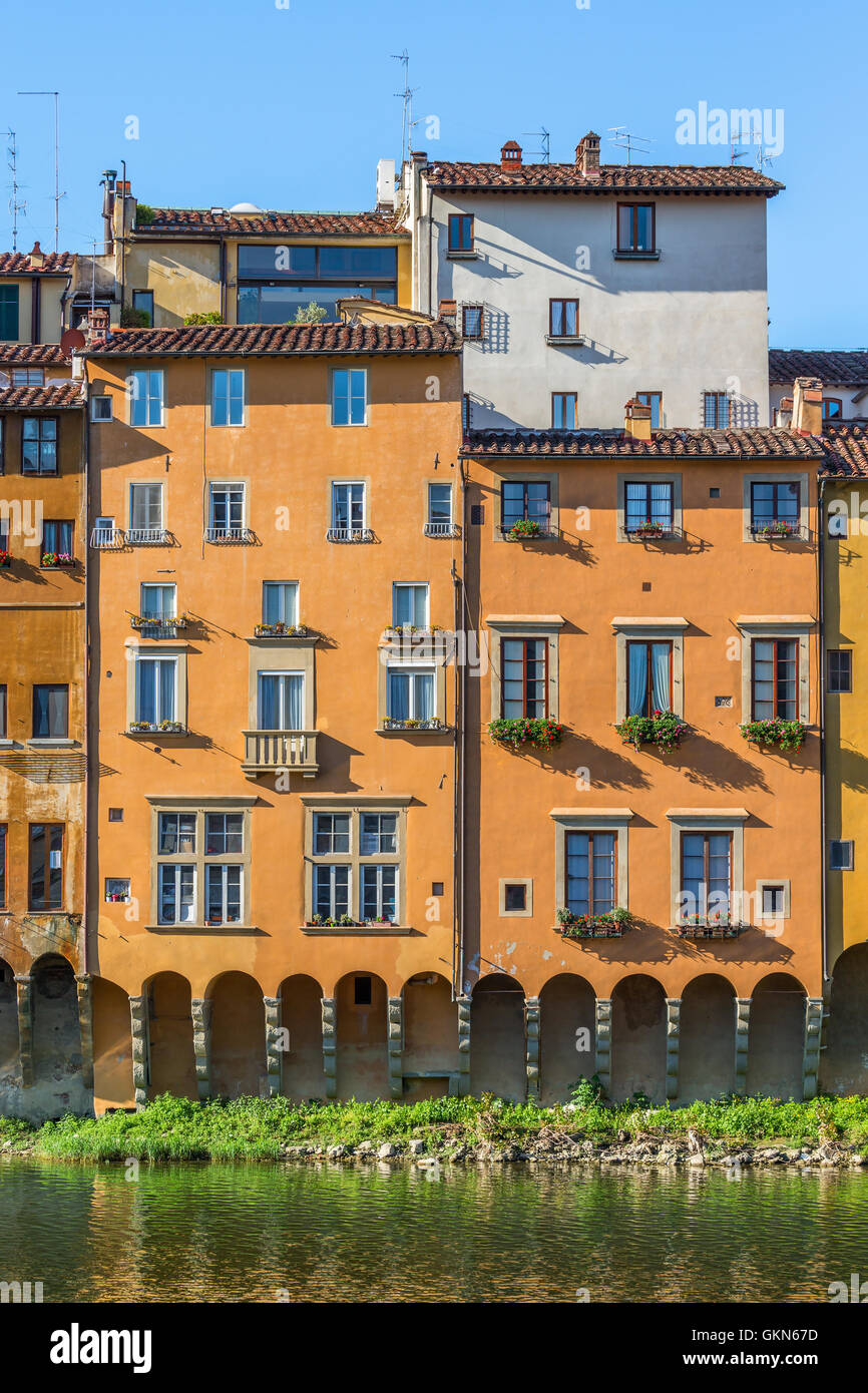 Florence old residential building facade hi-res stock photography and ...