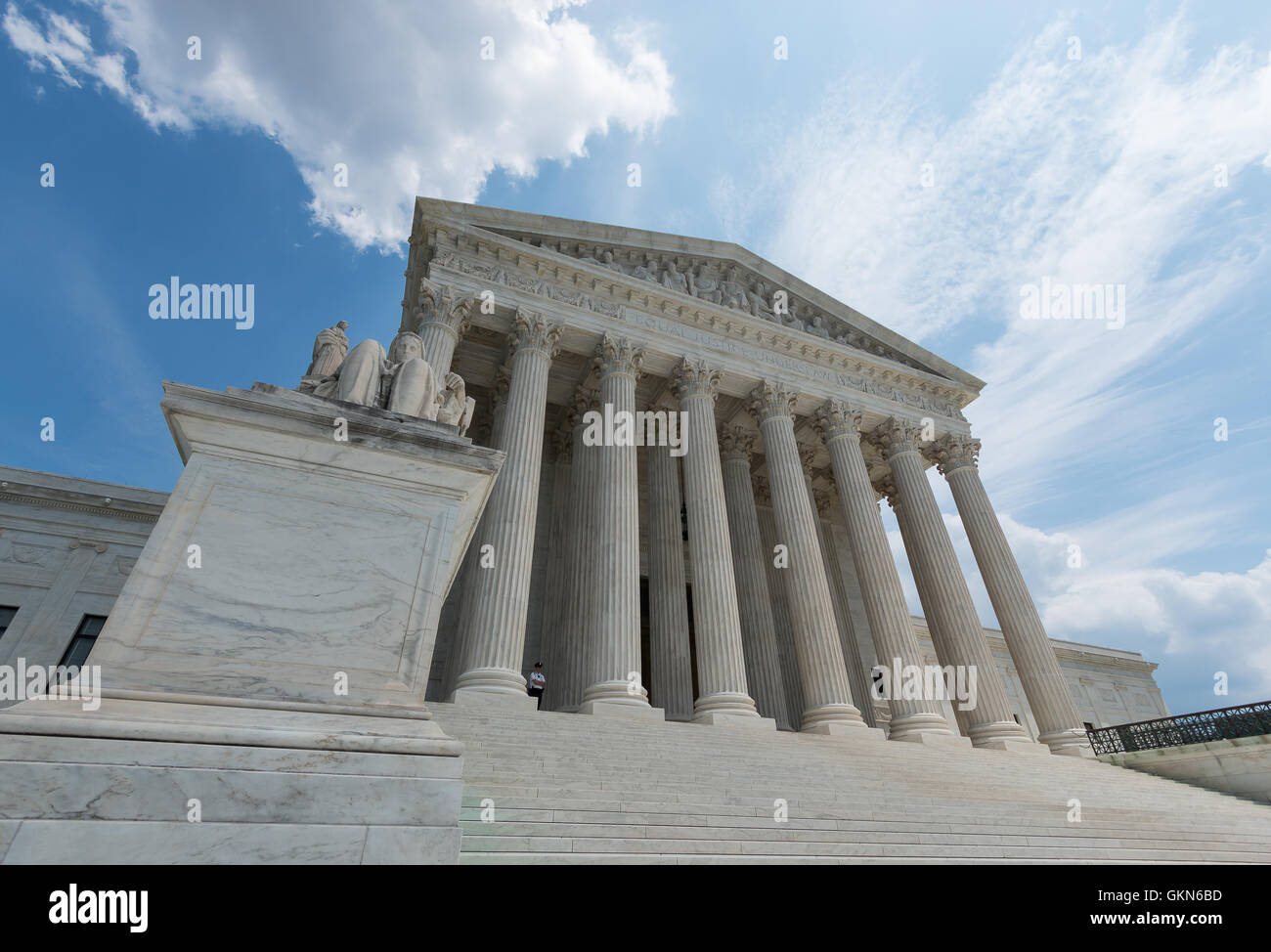 Supreme court building outside exterior hi-res stock photography and ...