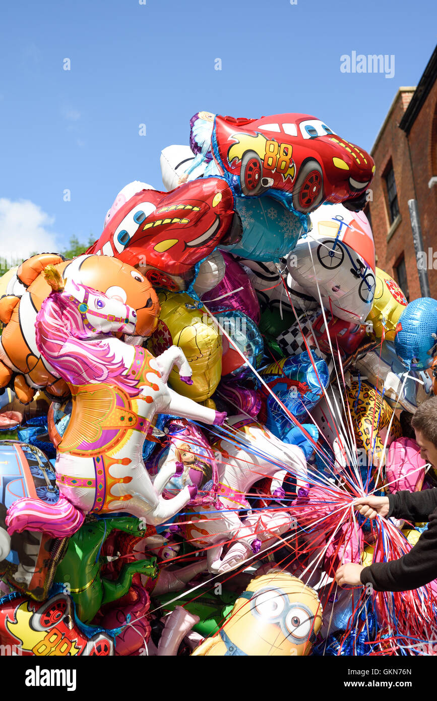 Cartoon charters hi-res stock photography and images - Alamy