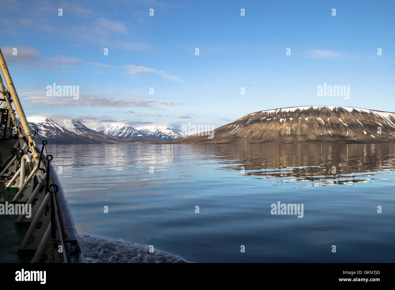 Arctic journeys hi-res stock photography and images - Alamy