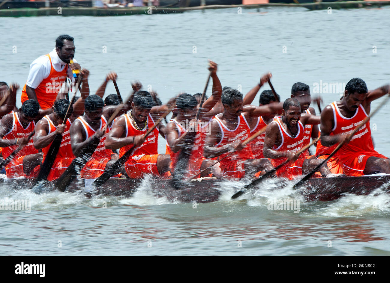 The image of Participant, rowing, Snake boat in motion, Nehru boat race ...