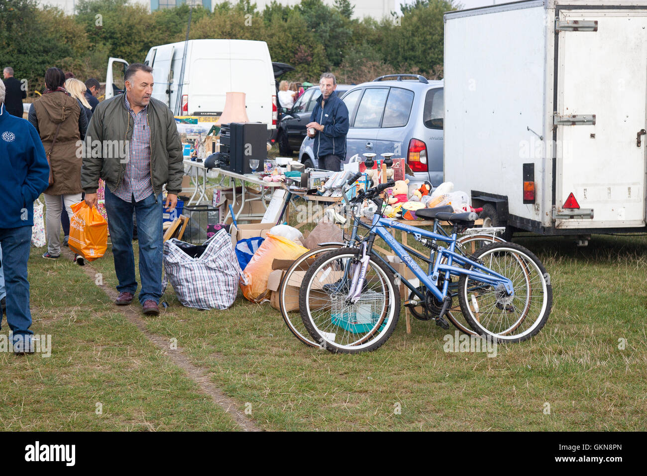 Second hand bikes hi-res stock photography and images - Alamy