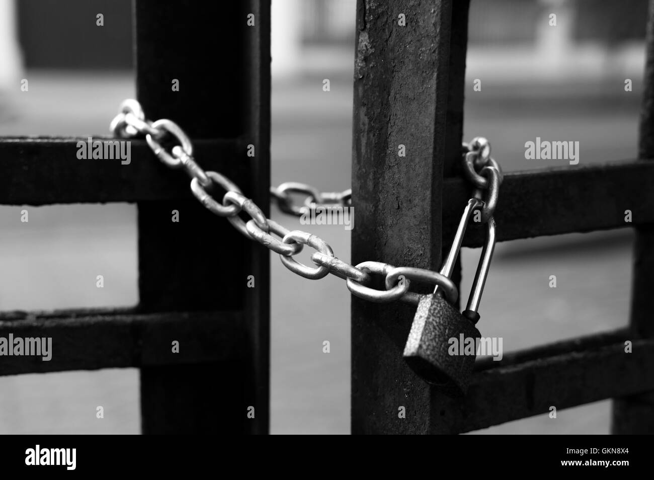 Metal chainlink on white Black and White Stock Photos & Images - Alamy