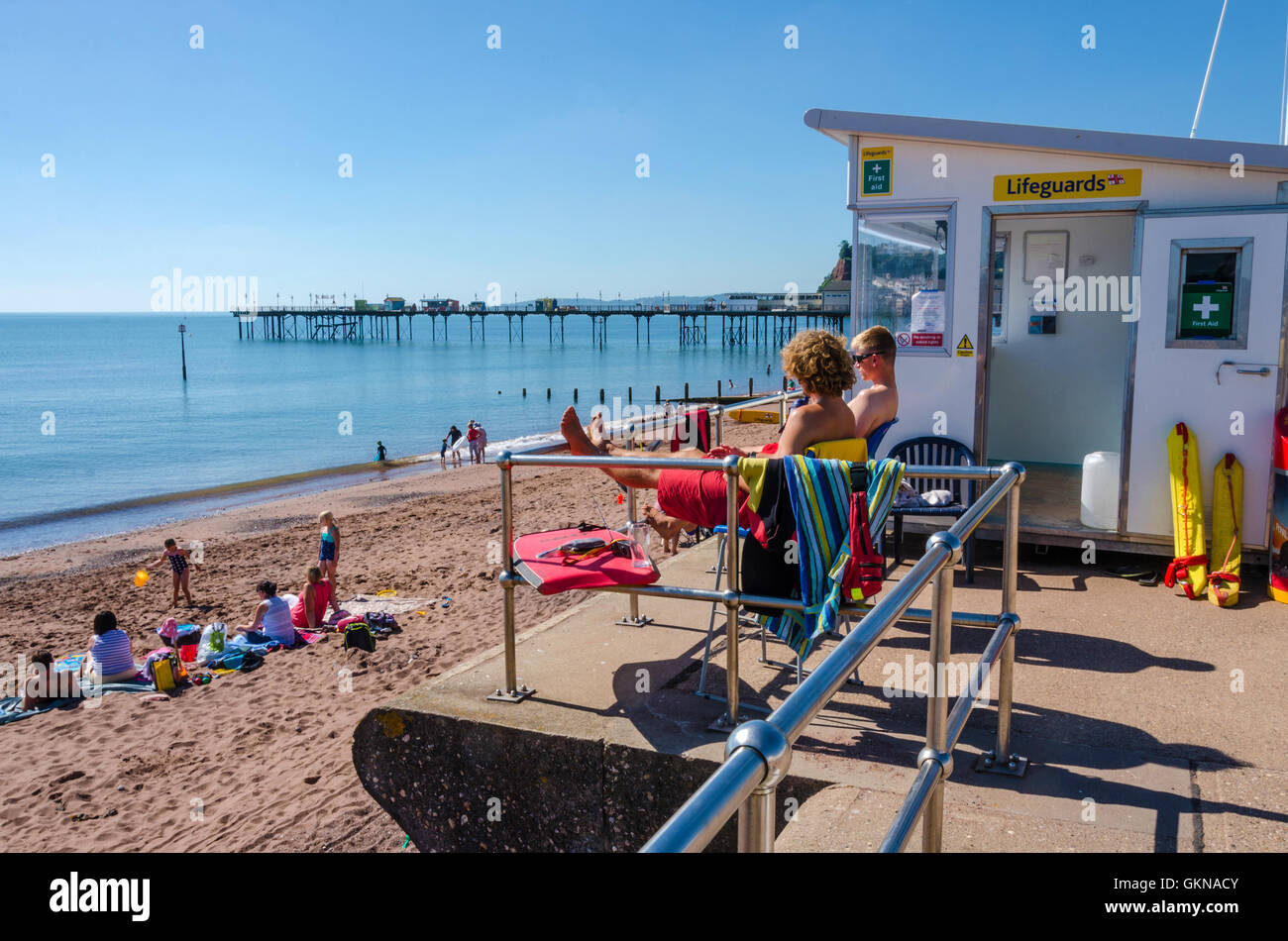 Lifeguards station hi-res stock photography and images - Alamy