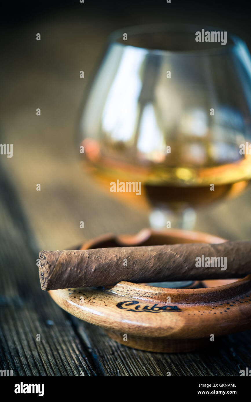 Cigar with ash hi-res stock photography and images - Alamy
