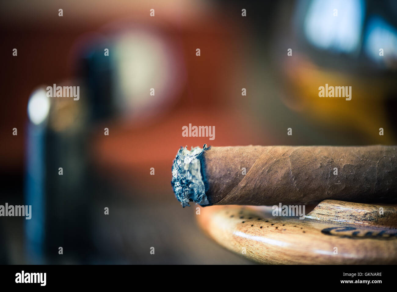 Cigar close hi-res stock photography and images - Alamy