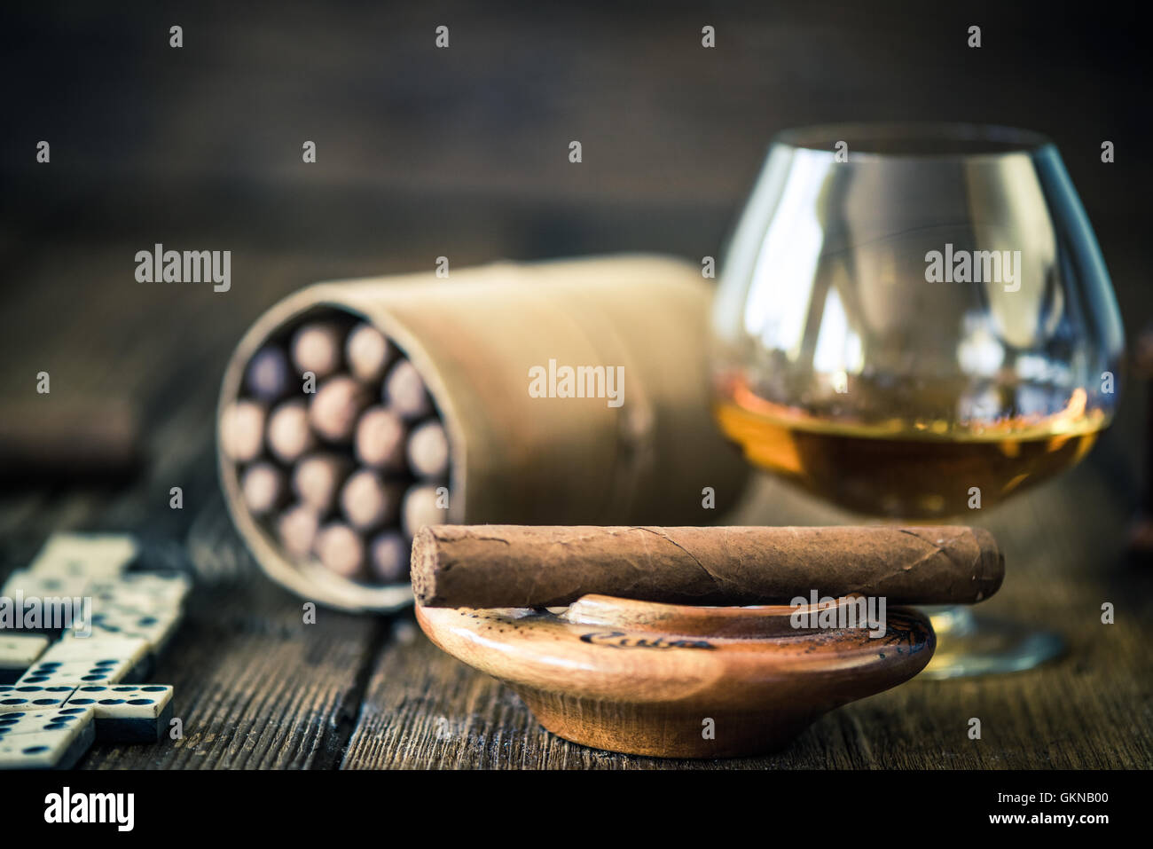 Cuban cigar glass rum hi-res stock photography and images - Alamy