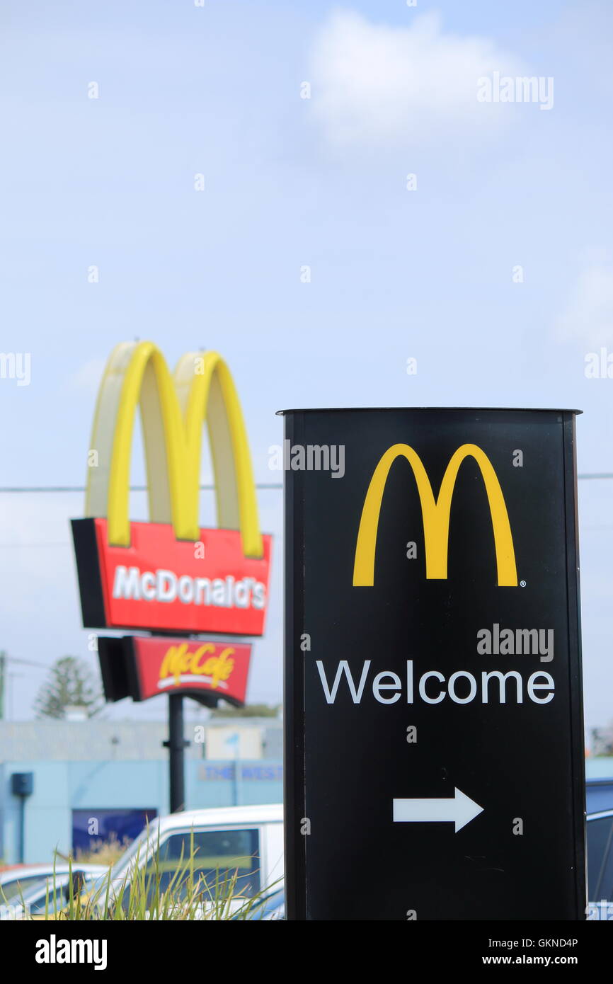 Iconic food logo hi-res stock photography and images - Alamy