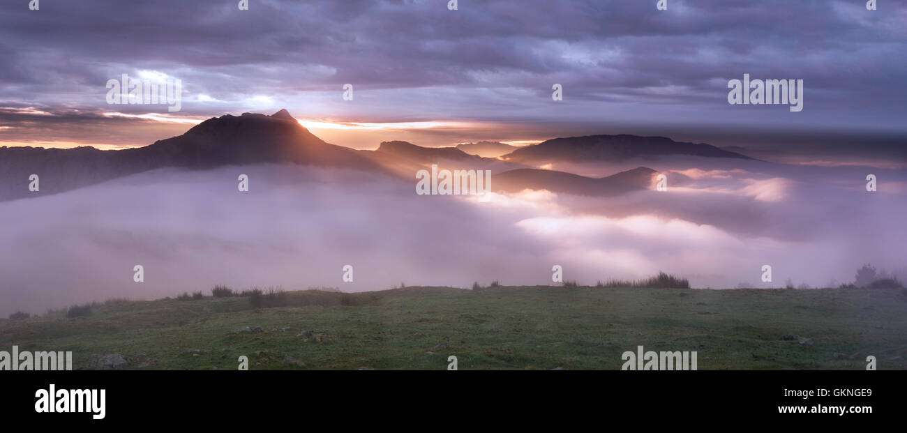 Clouds into the valley hi-res stock photography and images - Alamy