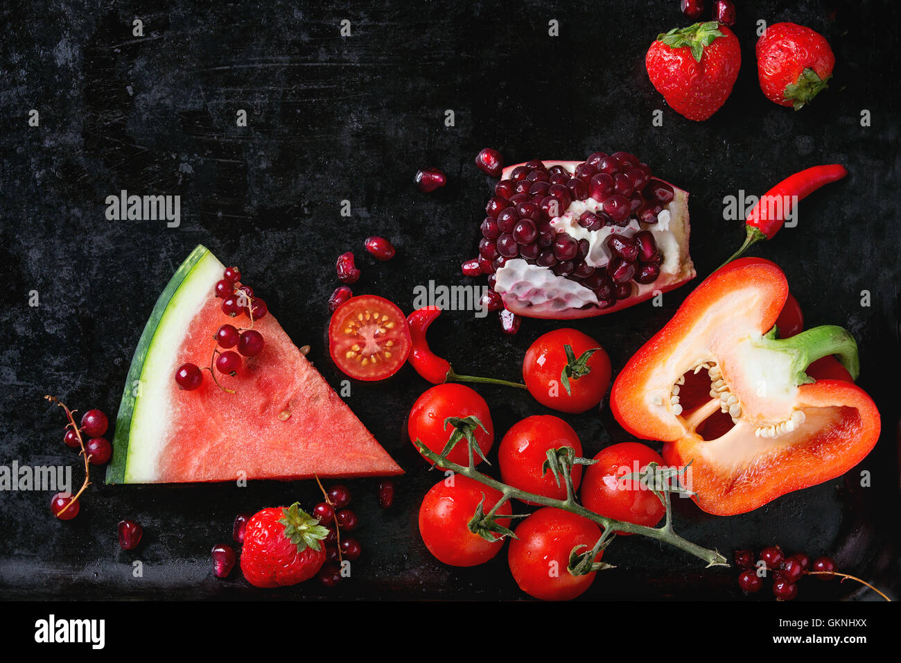 Red fruits and vegetables Stock Photo - Alamy