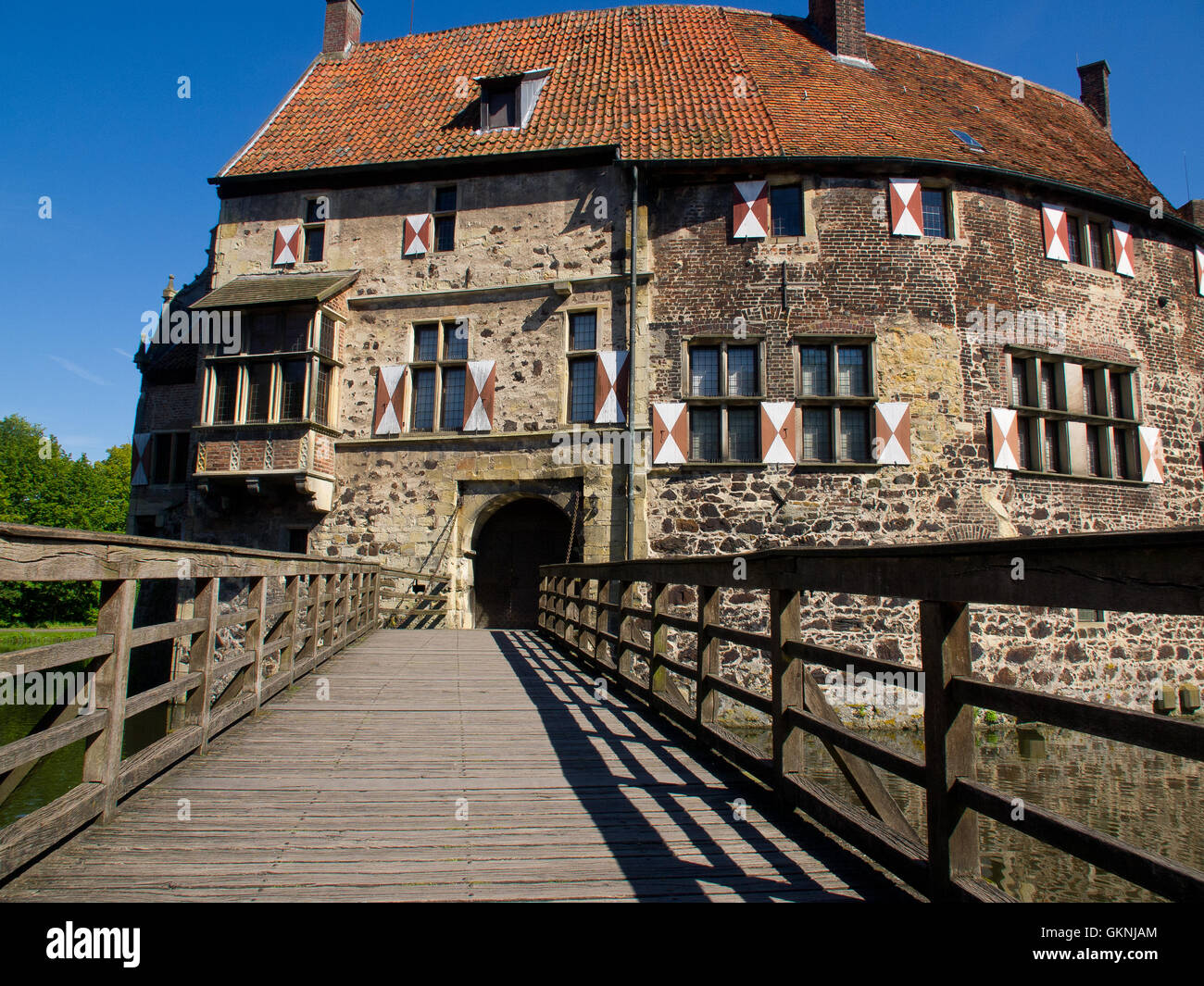 castle vischering in germany Stock Photo - Alamy