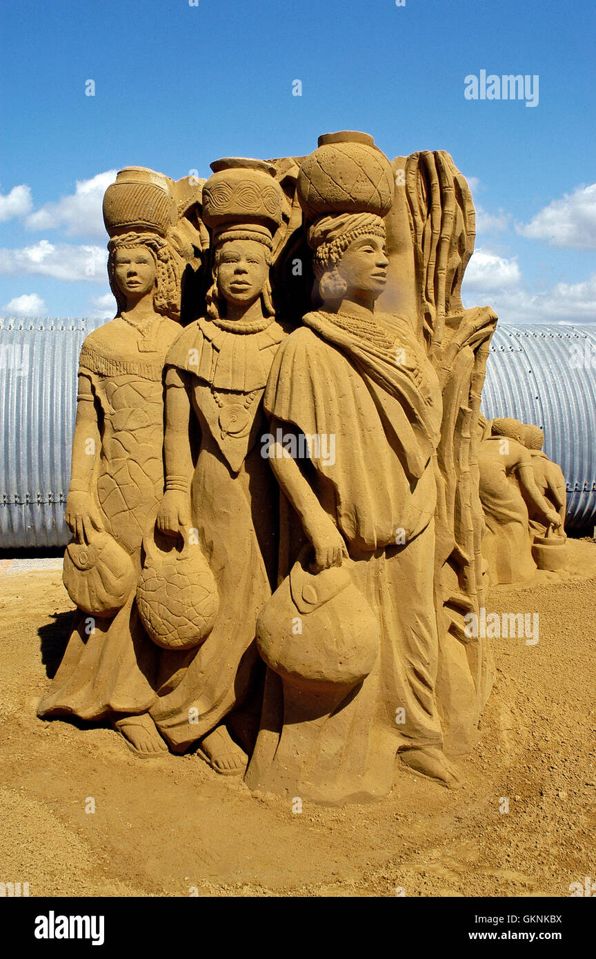 Africa sand art artist hi-res stock photography and images - Alamy