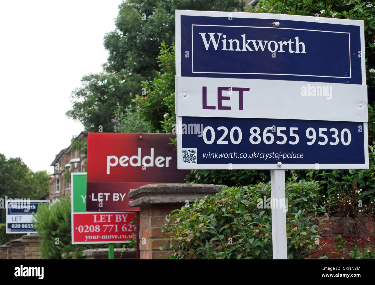 To let boards hi-res stock photography and images - Alamy