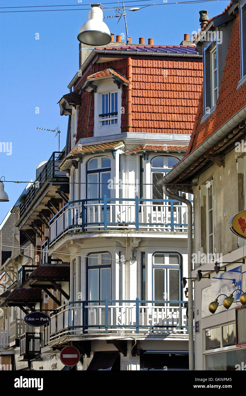 North coast calais seafront hi-res stock photography and images - Alamy