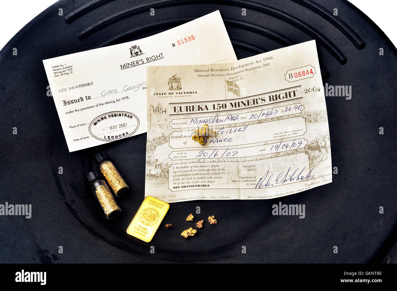 Australian mining permit issued by the police to have the right to seek ...