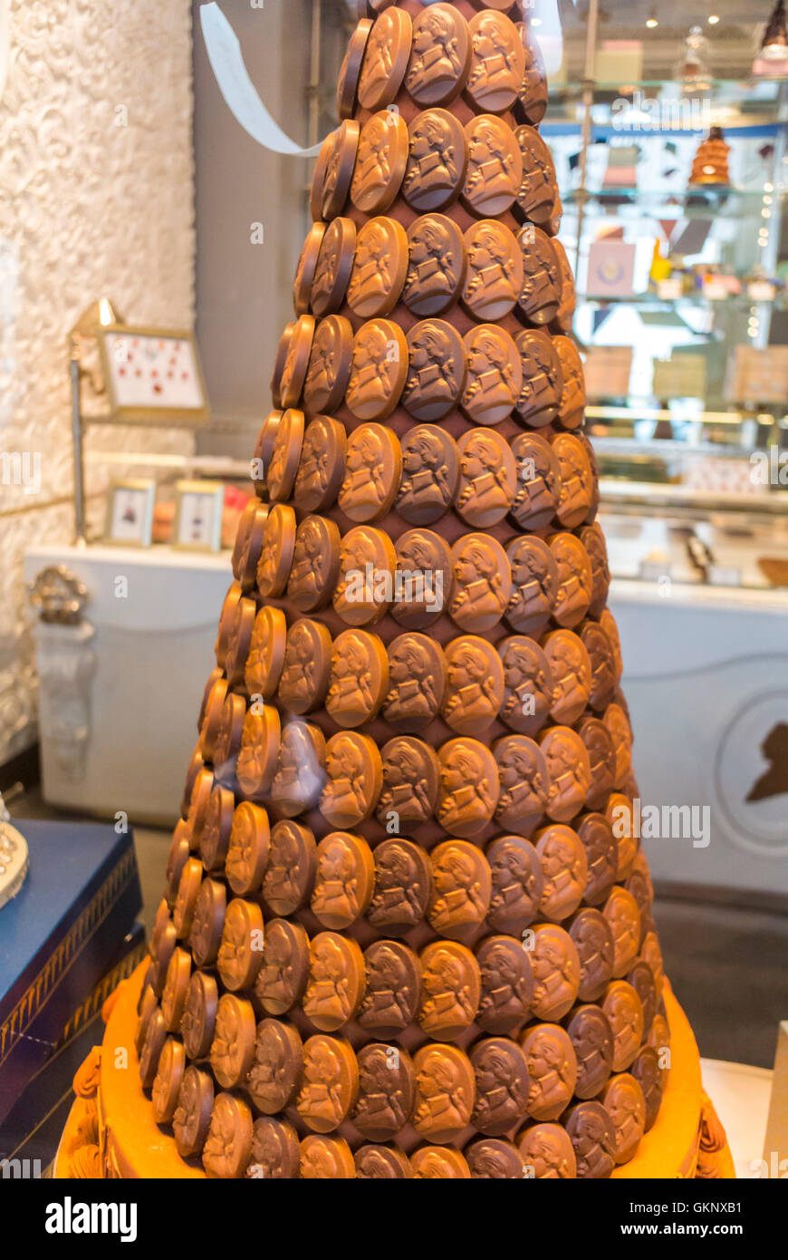 Chocolatier paris hi-res stock photography and images - Alamy