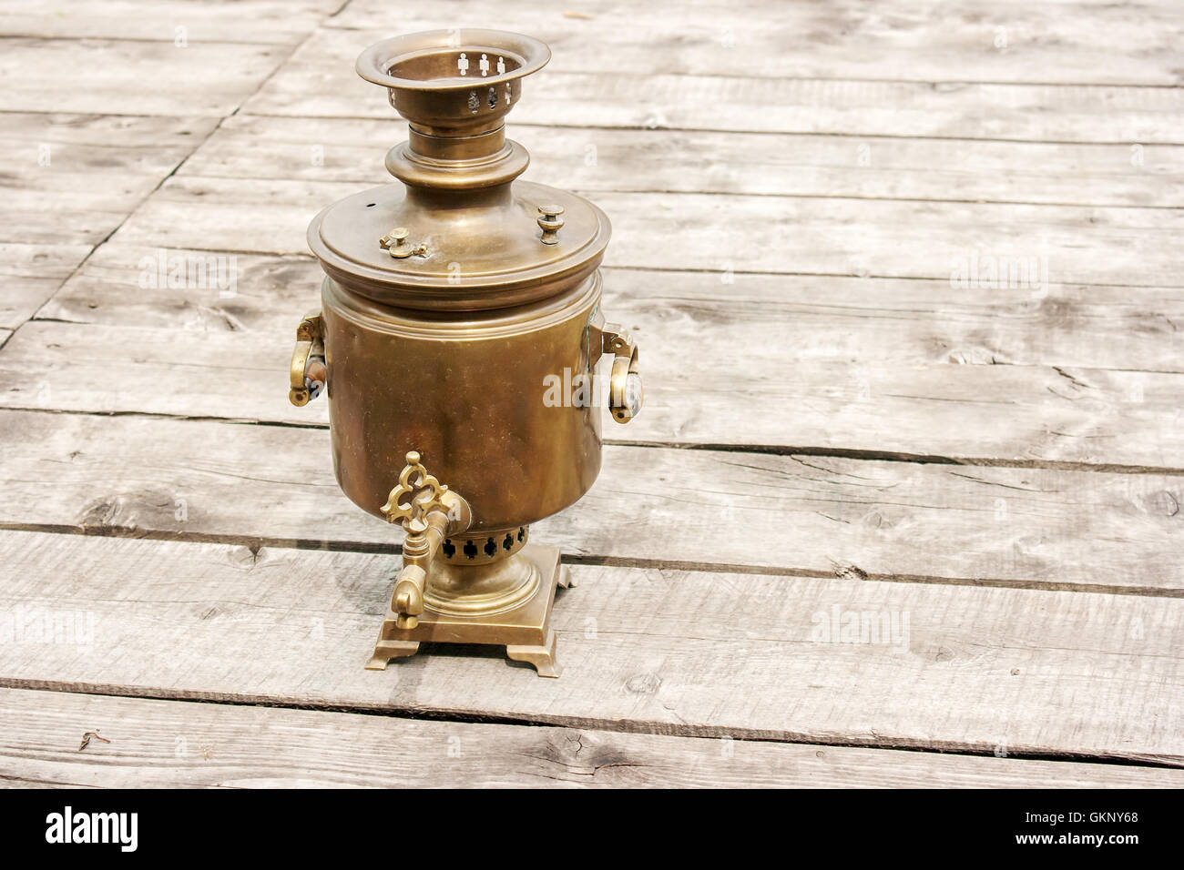 Samovar hi-res stock photography and images - Alamy