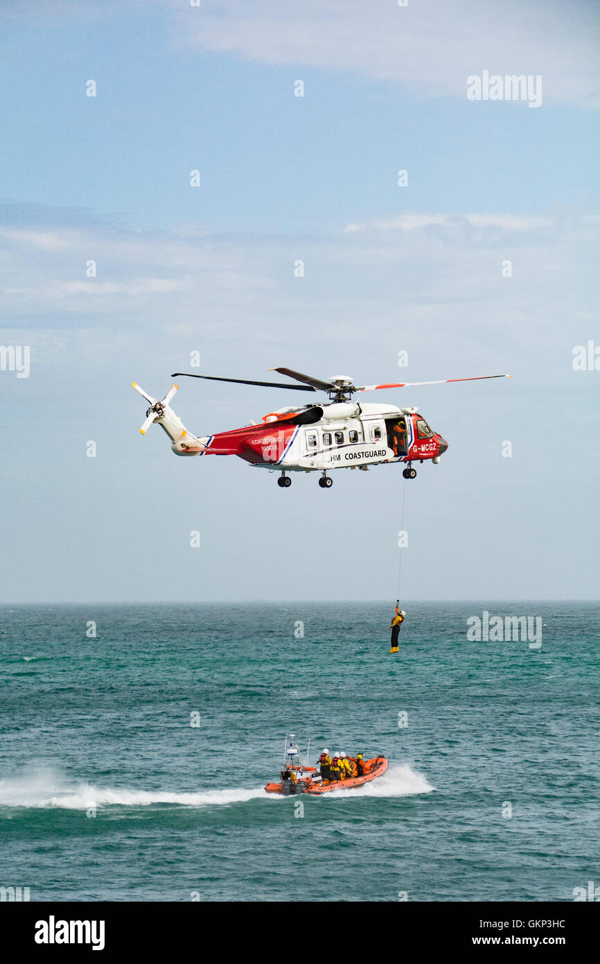 Mousehole cornwall coastguard hi-res stock photography and images - Alamy