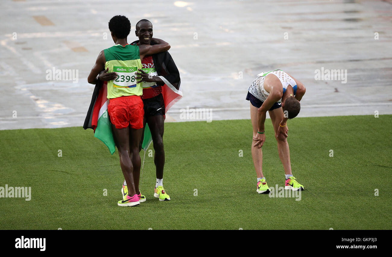 Rio De Janeiro, Brazil. 21st Aug, 2016. Kenya's Eliud Kipchoge (C ...