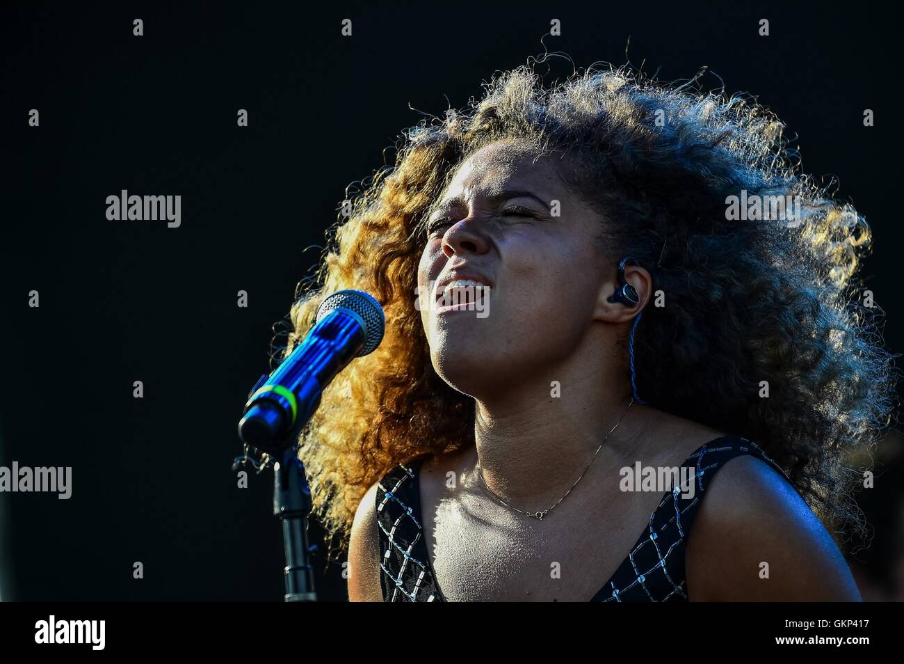 Wantagh, NY, USA. 20th Aug, 2016. Eryn Allen Kane on stage for 2016 ...
