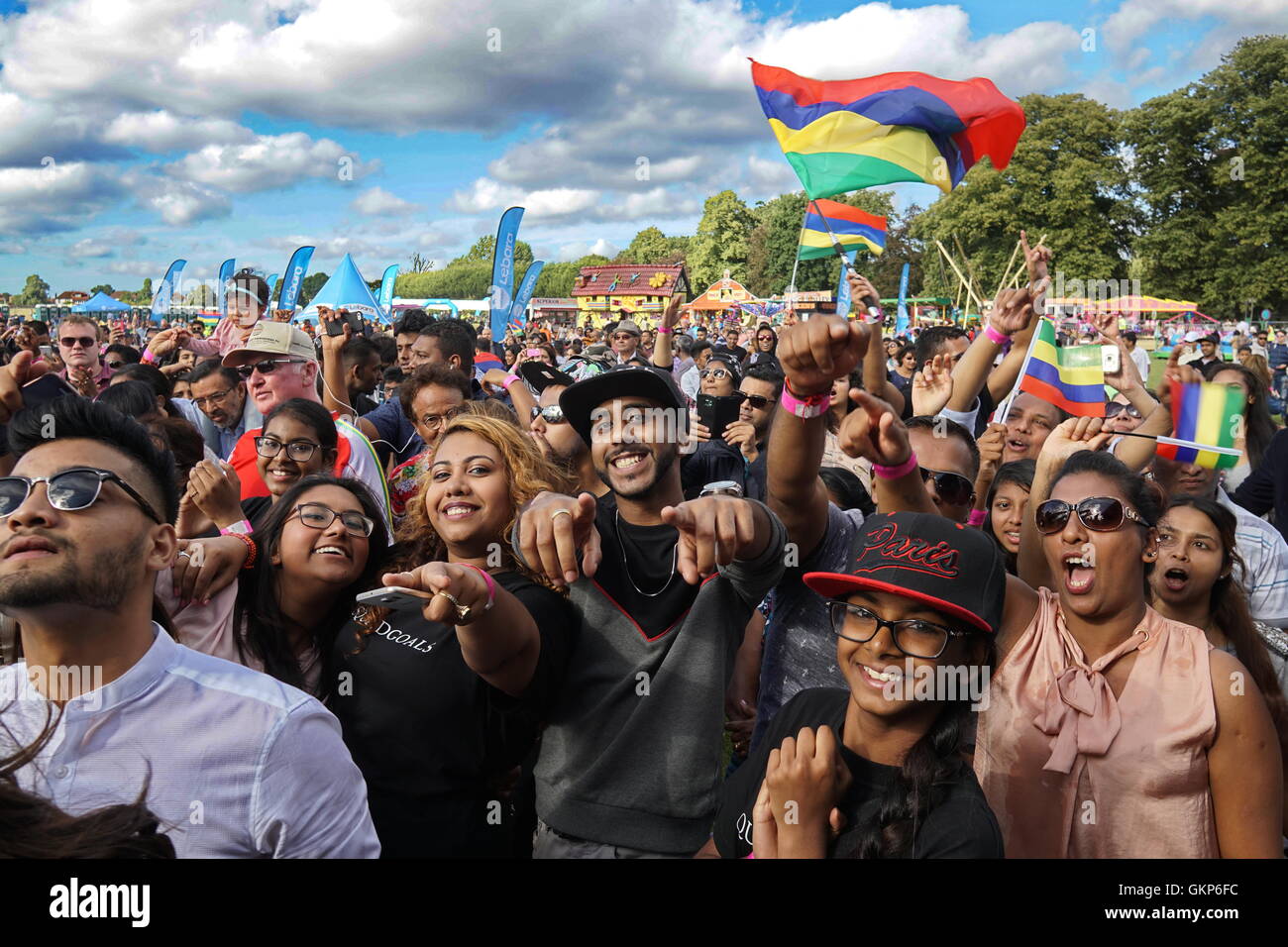 London, UK. 21st Aug, 2016. Thousands attends the Mauritian culture ...