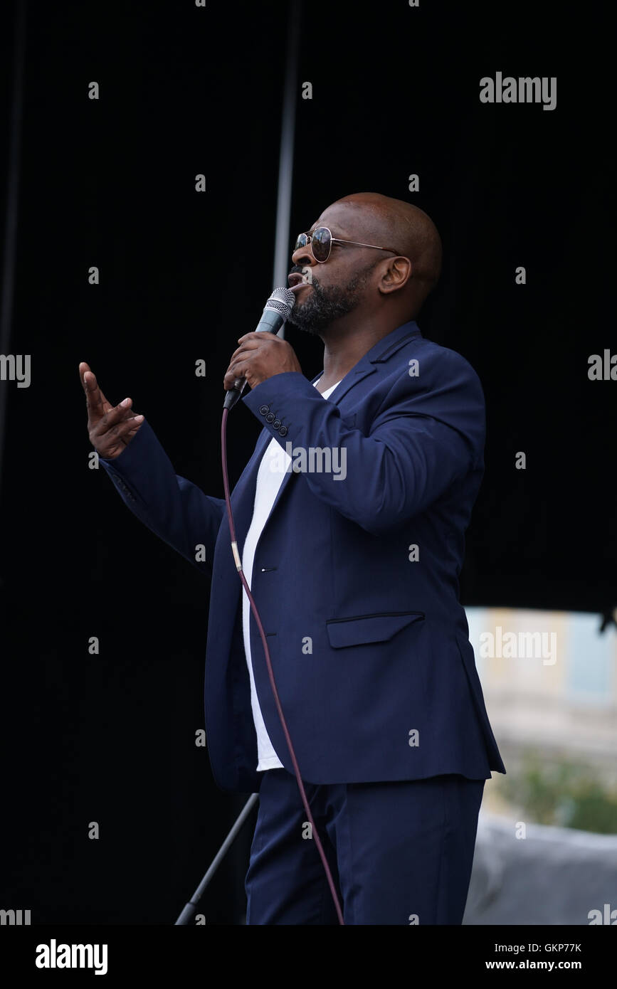London, UK. 21st Aug, 2016. Michael Groce is a poet preforms at the ...