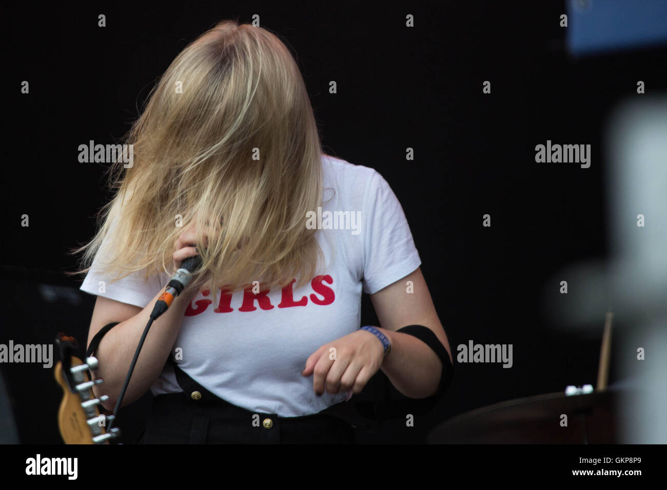 SLOW CLUB, FINAL TOUR, 2016: Singer and drummer/guitarist Rebecca Lucy ...