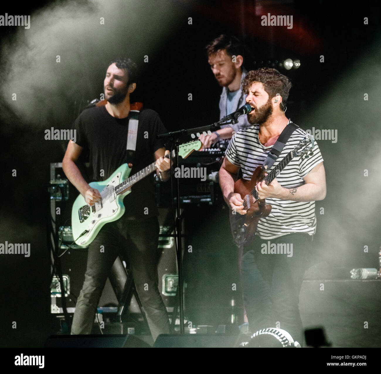 Foals band hi-res stock photography and images - Alamy