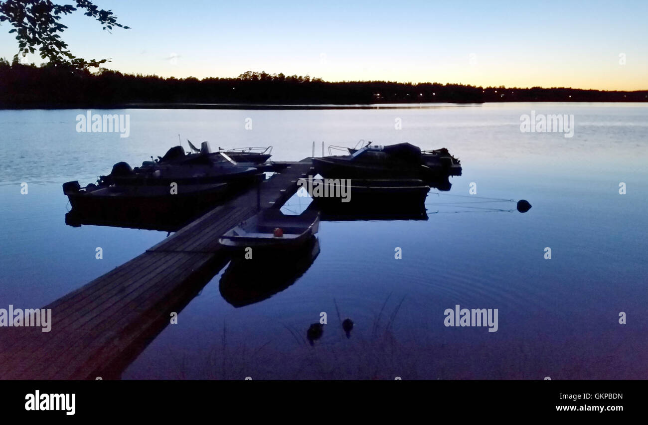 Lake sunken boats hi-res stock photography and images - Alamy
