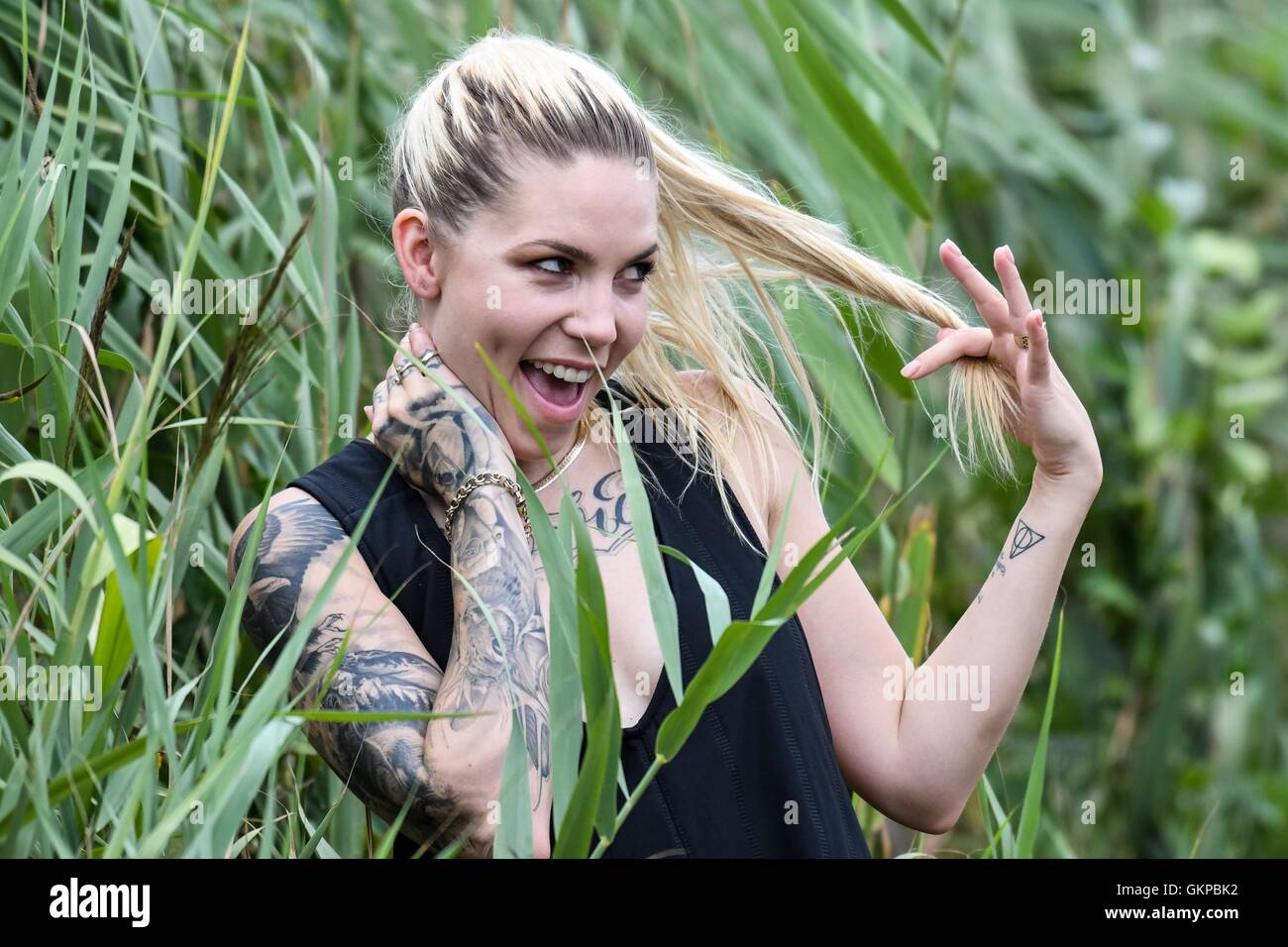Skylar Grey on stage for 2016 Billboard's Hot 100 Festival - SUN, Nikon ...
