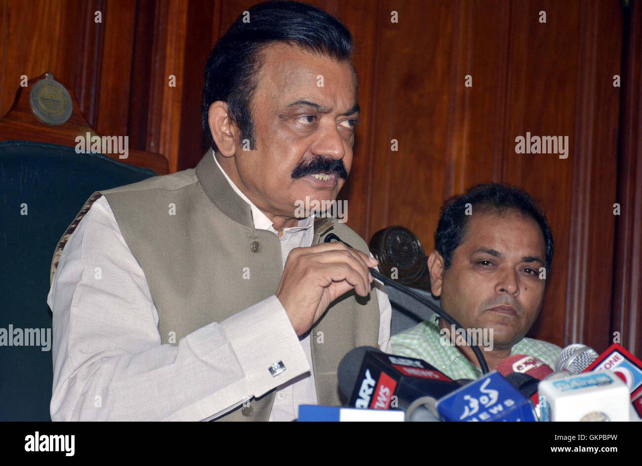 Rana sanaullah addresses hi-res stock photography and images - Alamy