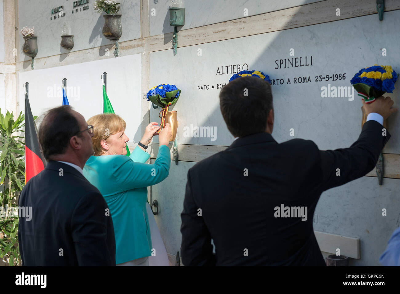 Altiero spinelli merkel hi-res stock photography and images - Alamy