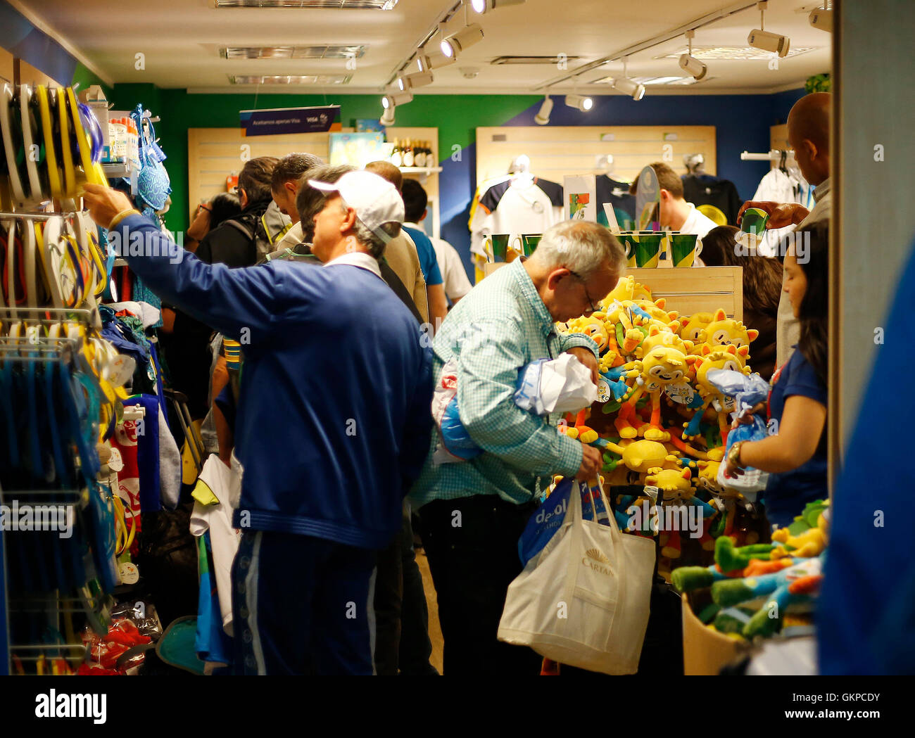 RIO DE JANEIRO, RJ - 22.08.2016: RIO 2016 OLYMPICS - customer traffic ...