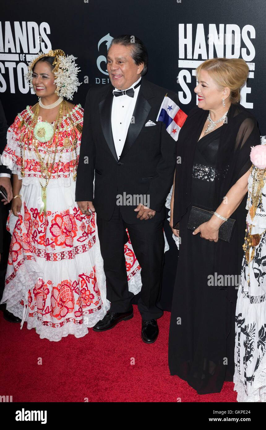 New York, NY, USA. 22nd Aug, 2016. guest, Roberto Duran, Felicidad ...