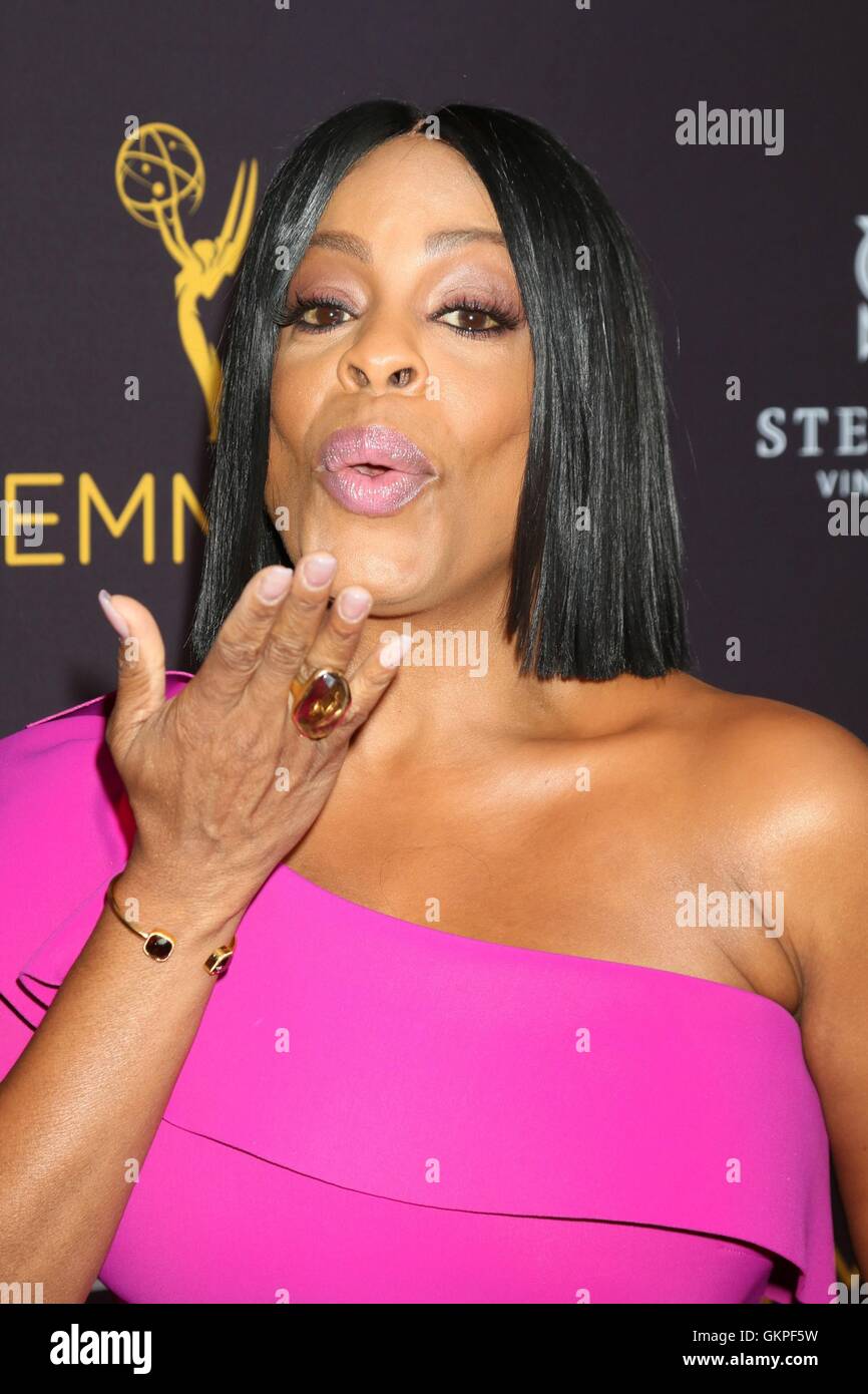 Niecy nash 2016 hi-res stock photography and images - Alamy