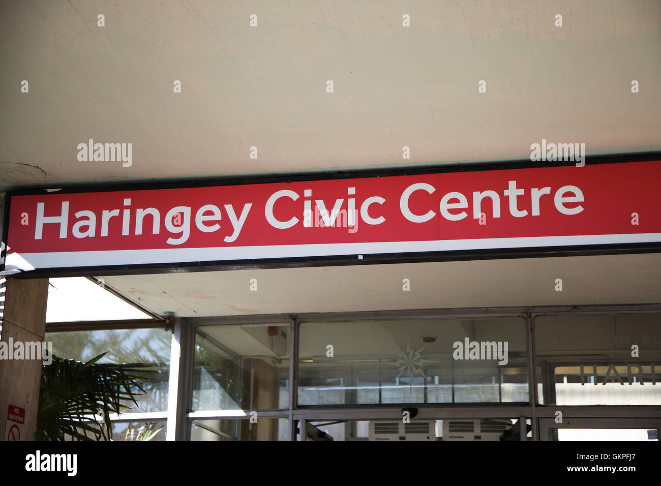 Haringey, North London, UK 23 Aug 2016 - A group of activists lobby ...