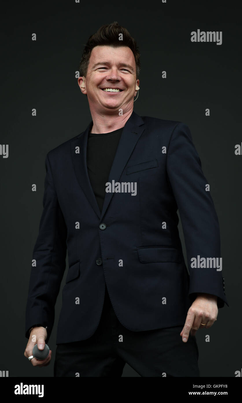 Rick astley hi-res stock photography and images - Alamy